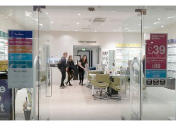 3 Best Opticians in Bolton, UK - ThreeBestRated