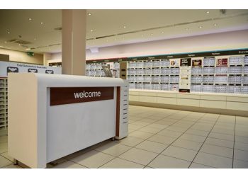 3 Best Opticians in Milton Keynes, UK - ThreeBestRated