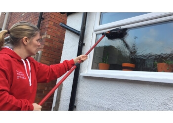 3 Best Window Cleaners in Durham, UK - ThreeBestRated