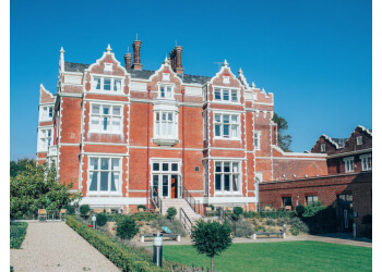 3 Best Hotels in Colchester, UK - Expert Recommendations
