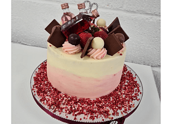 3 Best Cake Makers in Cambridge, UK - Expert Recommendations