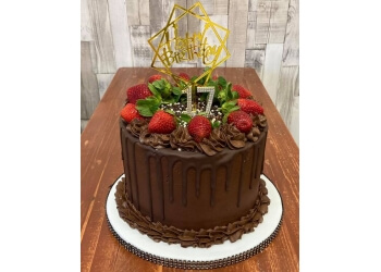 3 Best Cake Makers in Middlesbrough, UK - Expert Recommendations